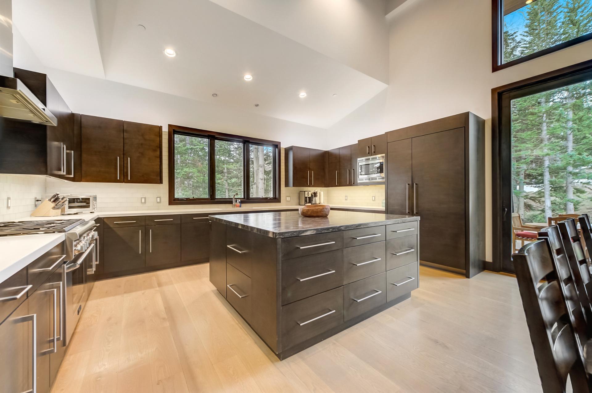 KBM Resort Rentals - Luxury Vacation Properties